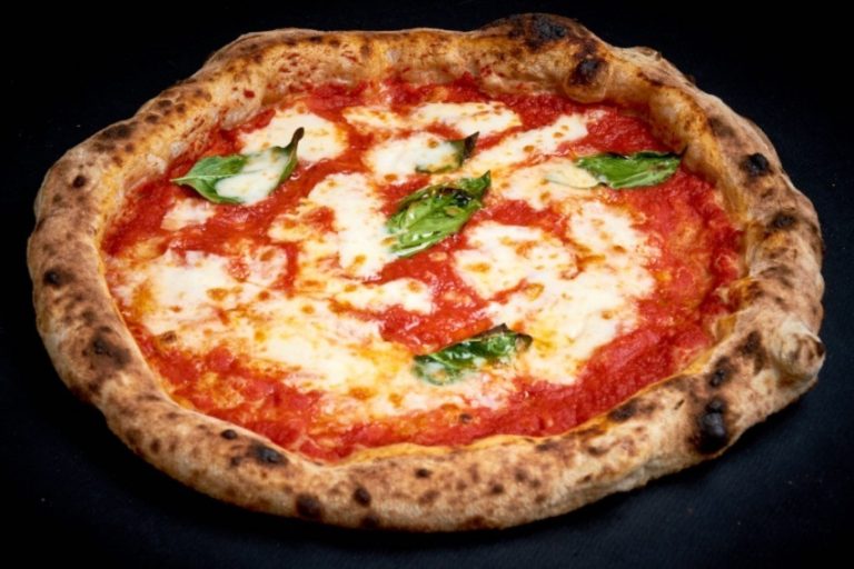 Migliori pizzerie d'Italia 2022. La classifica 50 Top Pizza - Universofood